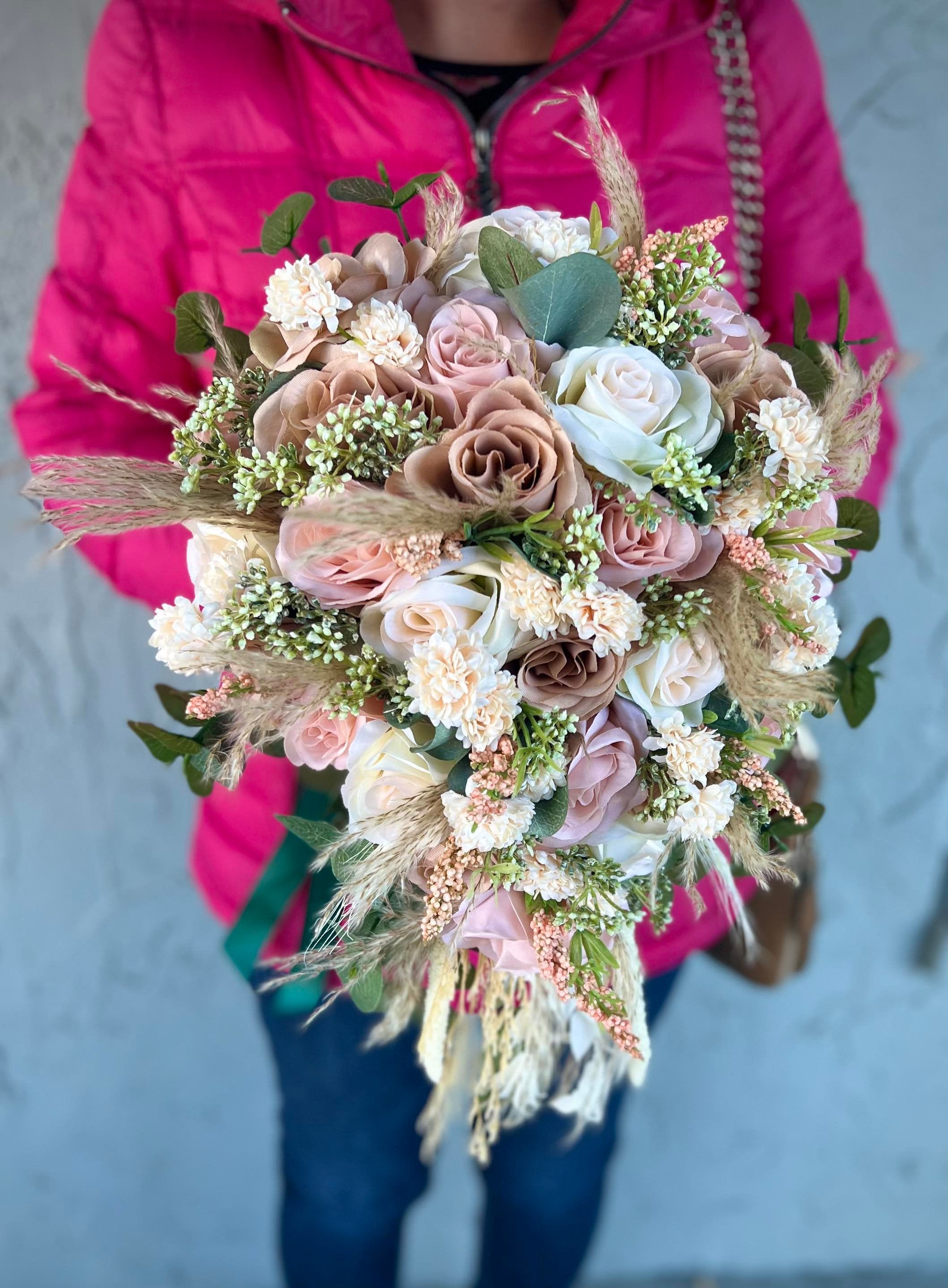 Julie Rose Gold Peach Ivory Nude Bundle – J & S Floral